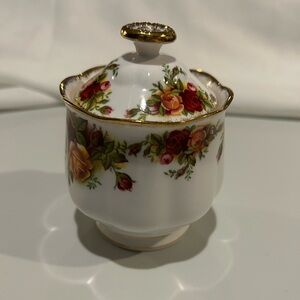 Royal Albert | Kitchen | Vintage Royal Albert Old Country Rose Sugar ...